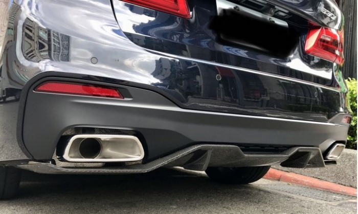 Накладка M Performance заднего бампера BMW G30 5-серия » 51192412410