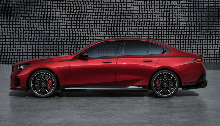Карбоновые пороги M Performance для BMW G60 5-серия » 51195A56353