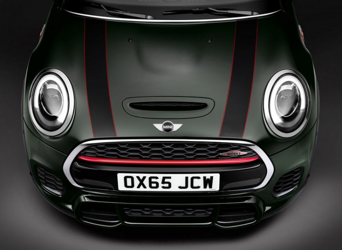 Решетка радиатора MINI JCW для F55/F56/F57 » 51137393456