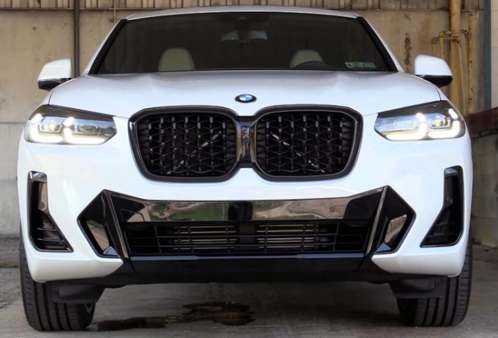 Черная решетка M performance для BMW X4 G02 рестайлинг » 51135A1AC60