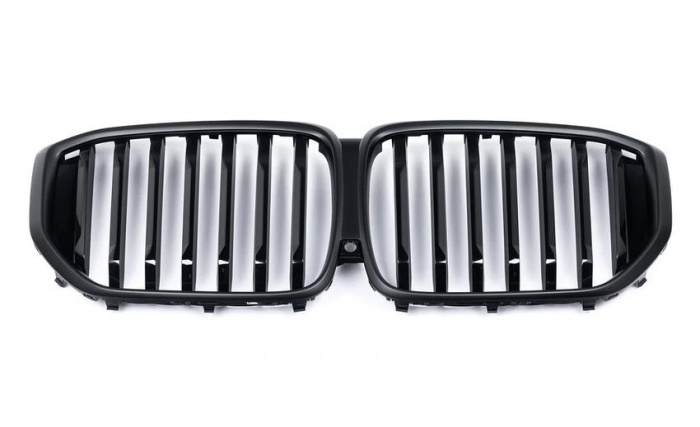Черная решетка радиатора BMW X5 G05 (рестайлинг) » 51135A67CC6
