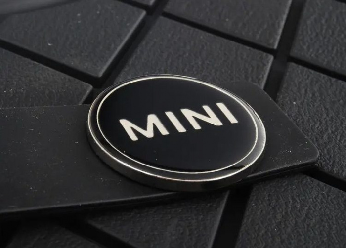 MINI F55 задние резиновые коврики» 51472358056